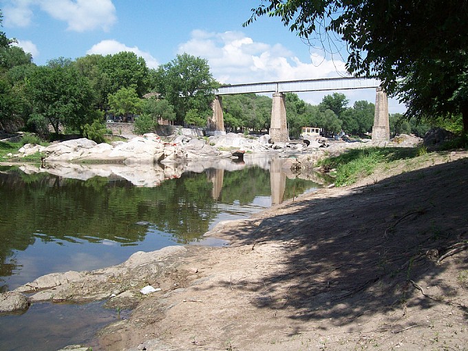 Puente del Tren a las Sierras sobre el Rio Cosquin en Cosquín
