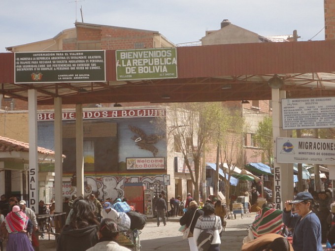 CRUCE A BOLIVIA en La Quiaca